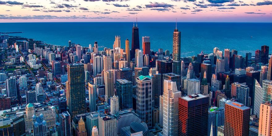 The History of Chicago in 90 Seconds | La Patrona 1640 AM - Portland, OR