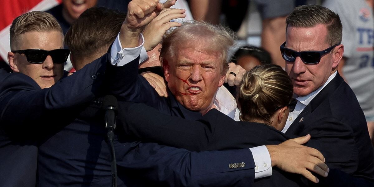 President Trump receives 'Patriot of the Year' award | 660am The Answer ...