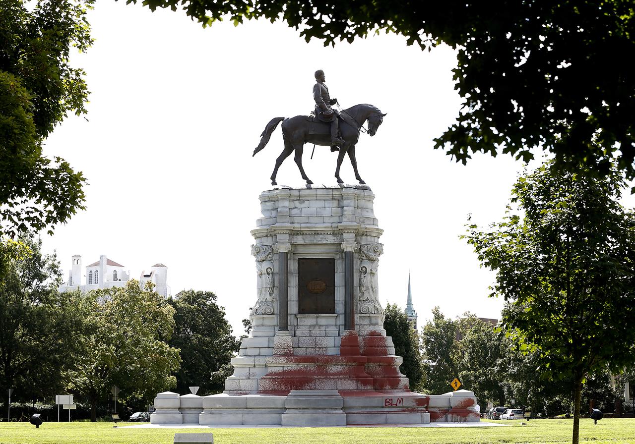 Robert E. Lee statue vandalized on Richmond's Monument Ave. - Atlanta, GA Robert E. Lee statue vandalized on Richmond's Monument Ave. - Atlanta, GA